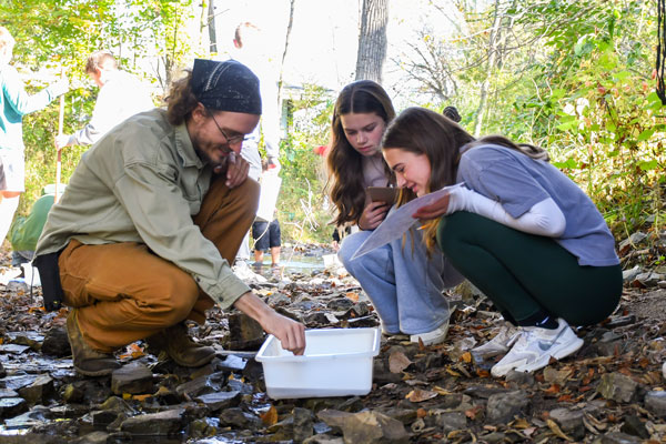 Bluffton students get hands-on outdoor education at nature preserve ...