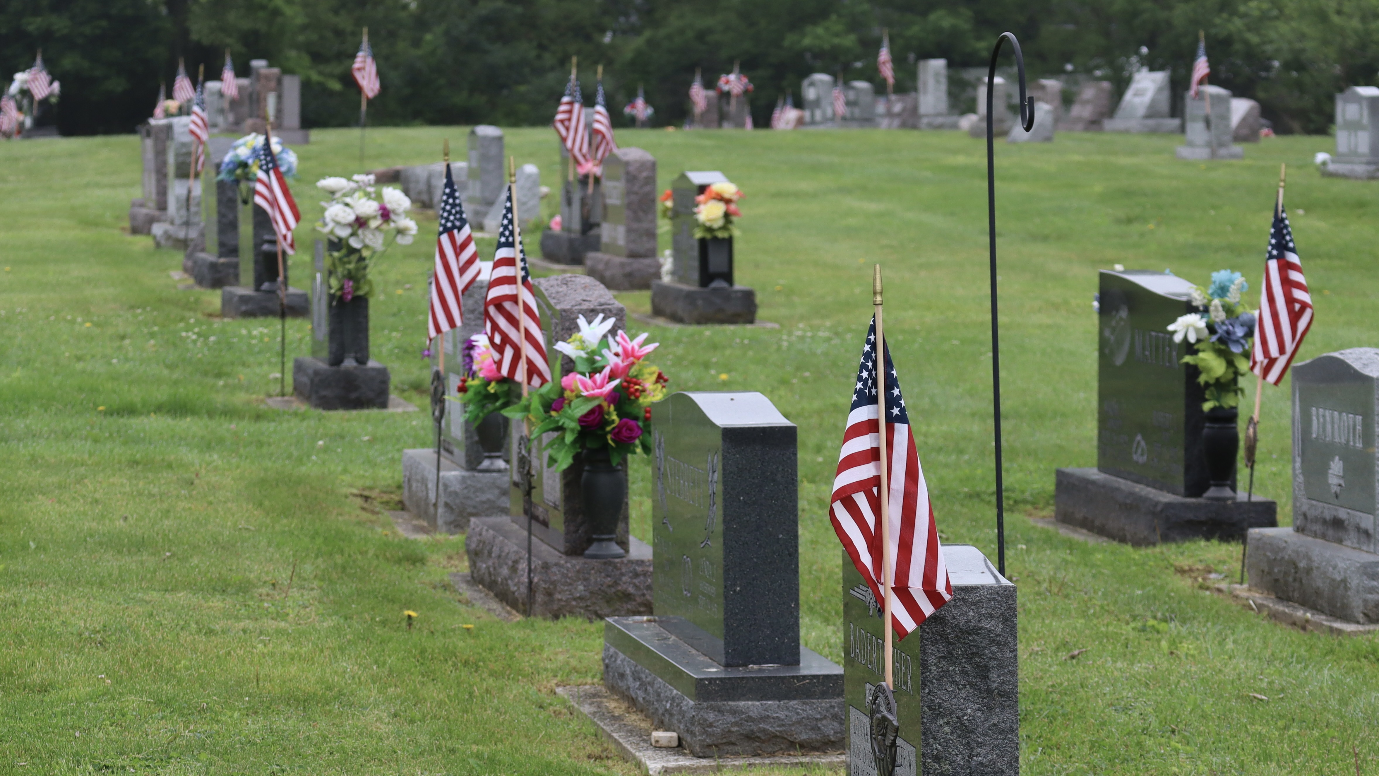 Bluffton Memorial Day events gather residents to Maple Grove Cemetery ...
